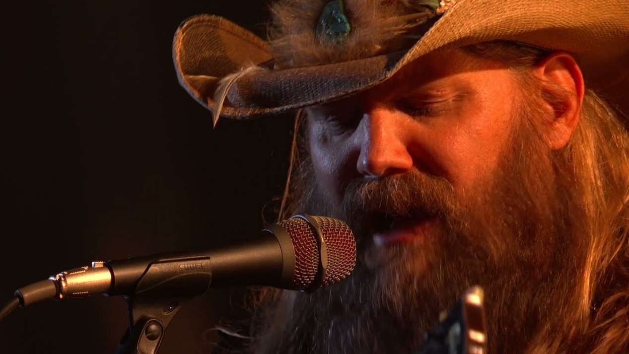 "Cold" Live By Chris Stapleton Is The Best Song In 75 Years, Fans Say